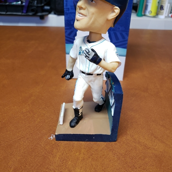 Seattle Mariners | Other | Seattle Mariners Raul Ibanez Bobblehead 207 ...
